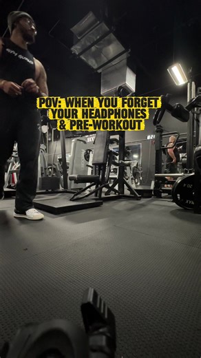 No Pre 🧃 or Headphones 🎧😭 — The gym isn’t always about a physical workout. Some days it’s therapy. A place to work through the weight you’re carrying mentally, while getting stronger physically and spiritually. — Rough mornings happen. Life hits. But showing up anyway — that’s what being a Guru is about. Consistently working toward the best version of yourself. — 🚨 Important Details: Black Stone Washed Sweats Oversized / Baggy Fit Limited/Exclusive Drop Join SMS List In Bio or Visit Gymgurus