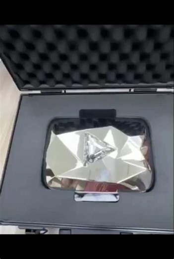 Amazing Fact of Diamond Play Button l youtube