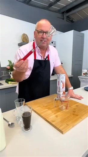 1.2M views · 5.5K reactions | Omg y’all, this whisk is a game changer in the kitchen!  Just press down and it spins on its own — no batteries, no cords, just ✨pure whisking power✨. Whether I’m making fluffy eggs, smooth sauces, or creamy batters, this stainless steel cutie gets it DONE in seconds!  Easy to clean, super durable, and sooo satisfying to use  Trust me, your wrists will thank you! 籠 #KitchenHack #WhiskItRealGood | Trysreview | Facebook