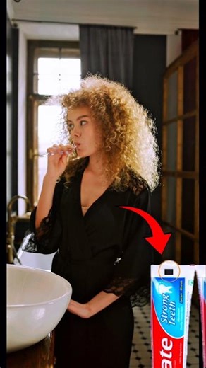 Do You Know What the Colors on Toothpaste Mean? 😱🦷 #ToothpasteFacts