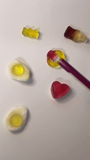 What is real drawing ? 🤔 choose the one 🎨