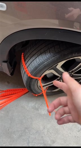 ❄️ Don’t let snow, mud, or ice stop you. Meet the Reusable Anti-Slip Nylon Tire Chains — the fast, universal traction upgrade every driver needs this winter. 🚗💨 ✅ Installs in minutes — no tools needed ✅ Reinforced nylon material — strong, flexible, and tire-safe 💪 ✅ Works on snow / mud / sand / ice in emergency situations 🌨️🛻 ✅ Universal fit for most cars, SUVs & pickups ✅ Washable reusable — season after season ♻️ Perfect for road trips, mountain drives, daily commutes, off-road adventures