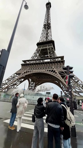 29K views · 106 reactions | Chào đón năm con Rồng tại Paris  Cre: vertex.cgi #thichquangcao #CGI #dragon #newyear #paris #eiffeltower #lunarnewyear | ADSangtao.com | Facebook