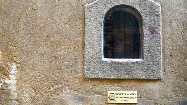 Did You Know? Florence’s Wine Windows: A Toast to History and Convenience