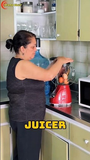 Never trust the calm ones… they plan the deepest cuts. #usa #viralshort #shortfilm #usashorts #fypシ