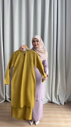 25K views · 121 reactions | siapa lagi yang belum jumpa baju raya tema kuning tahun ni dengar cerita ramai tak jumpa baju kuning kan 來 btw she's in Medina code Laguna  #ComeyDoohKF24 #KFraya24 | Kurung Factory | Facebook