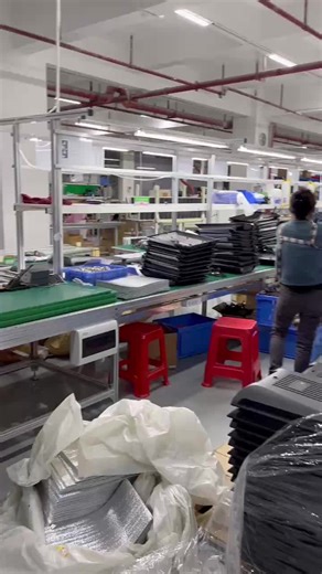 Busy producting 2000 sets of all in one solar street lights GH-LKH 120W for high way lighting projects