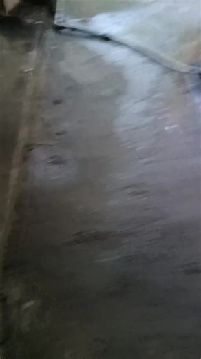 1/1/2026, bắt đầu dời máy ra khỏi dàn cầu và gắn hai miếng gỗ ở chân máy d6