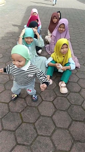 syifa banyak punyak kakak😁