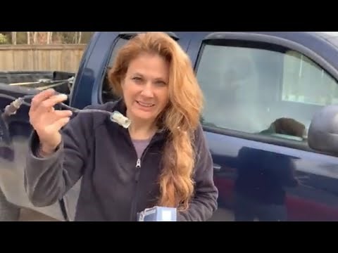 Changing an oxygen sensor in a GMC Sierra (bank 2 downstream)