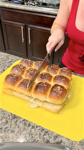 Easy Sliders Recipe! 🍔 | Kyle & Mistie Knight