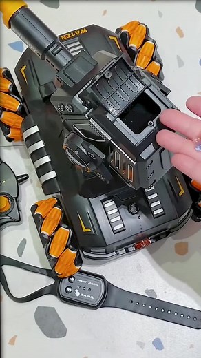 Let's play with remote control tanks!#foryou #toys #toyset #creativetoys #tanks #controlcar