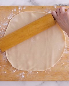 162K views · 1.4K reactions | Stuffed with cinnamon-cream cheese and then dunked into melted chocolate, these easy cookies have all of the flavors of the classic Mexican dessert without all of the frying fuss. Stuffed Churro Cookies recipe: https://www.pillsbury.com/recipes/stuffed-churro-cookies/57be617e-566d-4d62-8ec2-b959379917da?utm_source=facebook_organic&utm_medium=social&utm_campaign=MSP_03_2019_standard?mktgimp=PBRBGCOOKIE | Pillsbury | Facebook