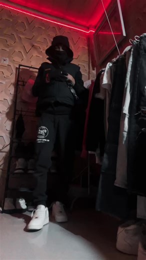 The real man 😩🤏 #viral #slimfit #drip #outfit #usdrip #ukdrip #jeans #shoes