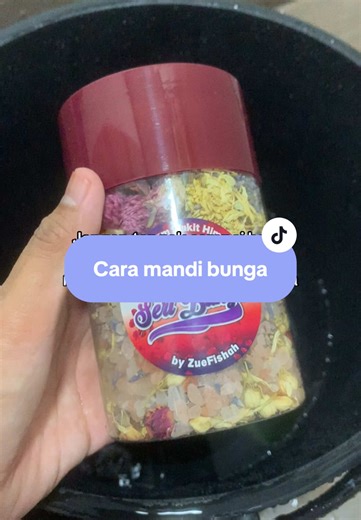 Cara mandi bunga dgn isi dalam baldi. Boleh refer kat sini juga @Limau Ais #fyp #mandianaura7bunga #mandianbunga #mandianseribunga #mandianseribungabyzuefishah #caramandibunga
