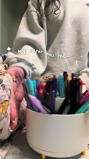 I swear it keeps going and going 🤩 it makes crafting extra fun 😋 #crafting #scrapbooking #stickers #hobonichi #journaling