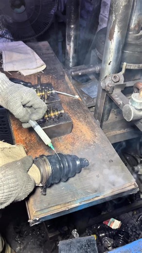 Step-by-Step: Making Car Rubber Boot Shocks in the Factory #CarShockRubber #AutomotiveParts #SuspensionSystem #RubberBootShock #CarEngineering #FactoryMade #AutomotiveInnovation #CarPartsManufacturing #ShockAbsorberTech #AutomotiveQuality | A2Z Making