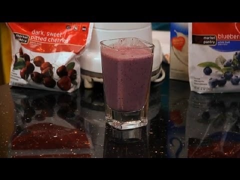 Smoothies With Greek Yogurt : Making Smoothies