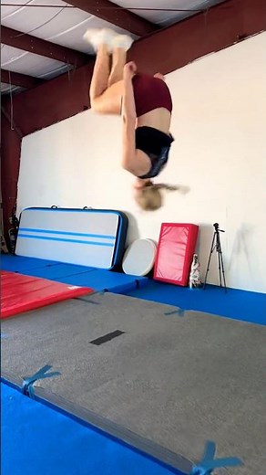 2 Back Handsprings to Layout & Round Off, Whip, Back Tuck! 🤩🎥✨