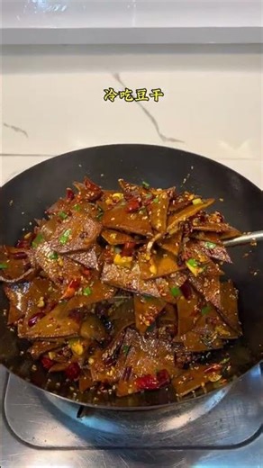 This Chinese Stir-Fry Goes from Raw to GLOWING in 5 Steps – You Won’t Believe the Final Sauce!