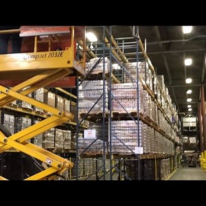 Exciting day at our warehouse as the banners recognizing our #MillionMealsClub partners are up! Thank you Baldor Specialty Foods, Boar's Head, Duane Reade, E. Armata, Inc., Farm Fresh, FreshDirect, HP Hood s.katzman produce, Krasdale Foods, ShopRite and Target for your continued support of our mission to #endhunger in #nyc! | Food Bank For New York City