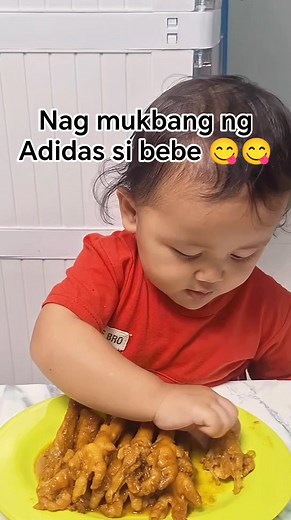 Buti pa si bebe kumakain ng Adidas😍😍 #fupシforyou #viralvideo #cutenessoverload #adorablebaby #foodielife #kumainngpaangmanok #highlights #followers #friends #viewers #mukbangsibaby | Heart Stone