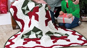 Crochet Christmas Wreath Throw Pattern   Tutorial