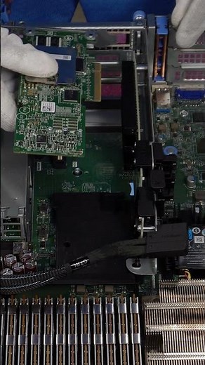 Dell PowerEdge R740 RAID Card PCIe Installation #RAID #Dell #Server #Technology #Storage #tutorial