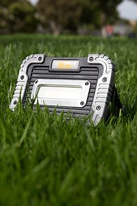 🎉MID-YEAR SALE 🎉 Save Up-To 66% Off Free Shipping Ever since I bought the Boundery Big Block Floodlight for my brother-in-law’s last birthday, it’s been my go-to gift for anyone and everyone! Now, every time I see him he tells me about a new use he found for his beloved light. He even got 3 more on his own! When I first saw it in action in their garage, I couldn’t believe how bright it really was. Also, it’s battery-powered, and that makes it super convenient to move around without any hassle.