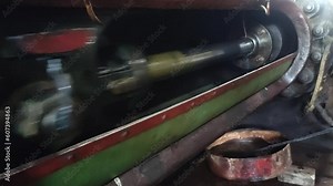 4k video of Steam engine powering sugar cane milling in a sugar factory. Stock Video