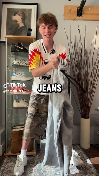 Dressing Like a Mystery Streamer: Can You Guess Who?