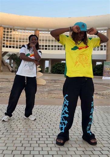 Personne ne pourra trouver là où on a fait la vidéo 🤩❤️ W/@khalil__offfff❤️ 🎥: @@Direktor Visualz ✨