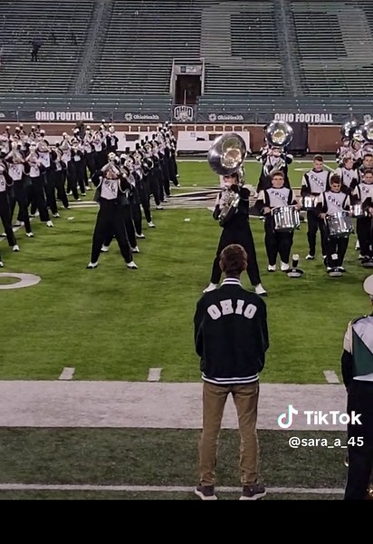 Marching 110's Long Train Running Performance