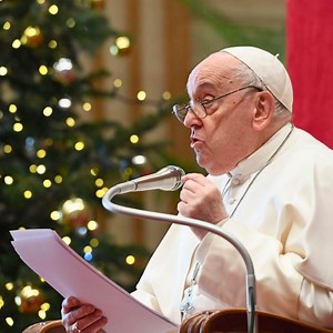 48K views · 5.4K reactions | Pope Francis invites Christians to feel a sense of ‘wonder’ at the mystery of God made man in Jesus Christ, and invites the Roman Curia to share God’s closeness, compassion, and tenderness with others. Read more: https://www.vaticannews.va/en/pope/news/2023-12/pope-christmas-greetings-roman-curia-listen-discern-journey.html | Vatican News | Facebook