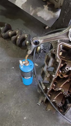 Instalación de Biela del Motor Ford 351W