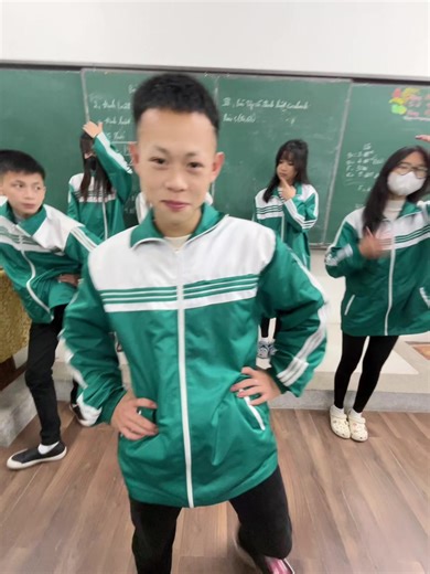 Anh di tu dong bang Cuu Long … Dance Songs