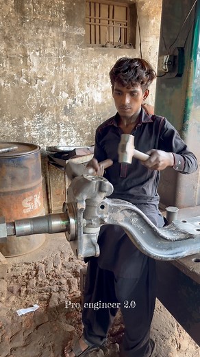 Marvellous wheel Axle king pin fitting #shortsfeed #axle #wheels #UnitedStates #automobile #fb #mechanical #usalife #viralpost2025シ | Pro Engineer