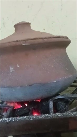 Desi charcoal stove, cooking design style..#lpggasshortage, #Shortagelpg