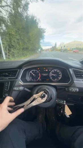 Sheesh this wild bro's driving to the mechanics with no steering wheel 👀🙈😅 #reelsviralシ #Wow #comics #comedy #fypシ゚ #roadsafety | Junior Oki - N'gaman