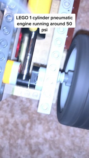 LEGO Pneumatic 1 Cylinder Engine Running at 50 PSI