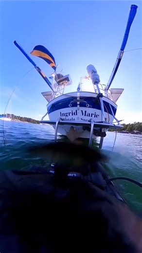 S/Y Ingrid-Marie on Instagram: "T.B.T – slightly different post… Our propeller is a Max Prop, and like most propellers it needs regular greasing via a grease nipple and grease gun. Since we’ve been in the water all winter, we were really hoping we could skip that this season… we couldn’t. You notice pretty quickly when reverse (aka the brake) doesn’t respond 😱 Thankfully, we had a portable diving kit from @smacoofficial already on board, complete with their super-handy compressor and diving gea