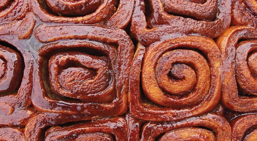 How to make UBC cinnamon buns at home - Beyond