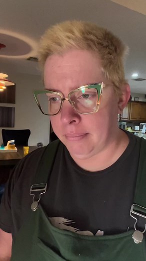 Replying to @Jenny The porch goose is not in danger. Yet. #mommacusses #momlife #porchgoose #chaosteen