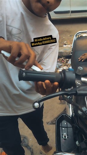 Fh Modified on Instagram: "Splendor new bike grip #fhmodified #splendorlovers #bikelovers❤️ #bikeaccessories #taping #bikemodification #new #carmodified #newpost. #bikemodify #carcare #splendormodified #instagram #newvideo #modified #bike #viral #simplelook #smock"