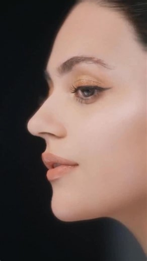 Lakmē on Instagram: "🚨 Eyeconic Drop Alert! 🚨 @aneetpadda_ amps up the drama with every stroke of the NEW Lakmē Eyeconic Kajal! 🖤 ✨ 2X darker & bolder ✨ Smudge-proof ✨ All-day stay ✨ 9 iconic shades Shop the range today on @tirabeauty , @myntrabeauty , and @mynykaa ! 🛍️ LAKMĒ (Lakme Eyeconic Range, Eyeconic Kajal, Aneet Padda) #Lakme #LakmeIndia #NEWProduct #newmakeup #LakmeEyeconic AneetPadda"