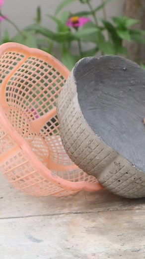 Cement flower pot making #reels #fbreels #Cementcraft #diy #viral #viralreels #best | Deep's CRAFT