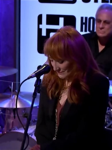 🔥 “He doesn’t chase fame — he builds truth with every lyric. Bruce Springsteen reminds us what it means to fight, to feel, and to believe. 💥 #BruceSpringsteen #TheBoss #BornToRunForever” | Hindi Ringtones