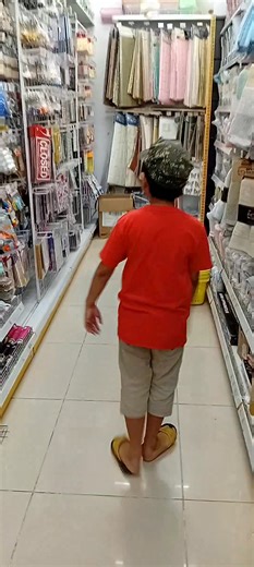 D.I.Y. TROT | Roberto Robles Jr.