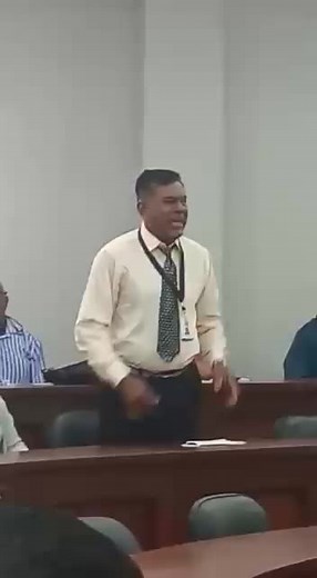 Professional Presentation Skills in Formal Settings