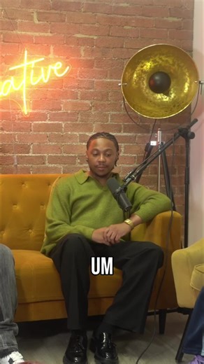 Start With Why changed everything. Mission and vision align, systems match goals. Game changer! #SimonSinek #StartWithWhy #Motivation #Inspiration #BusinessTips